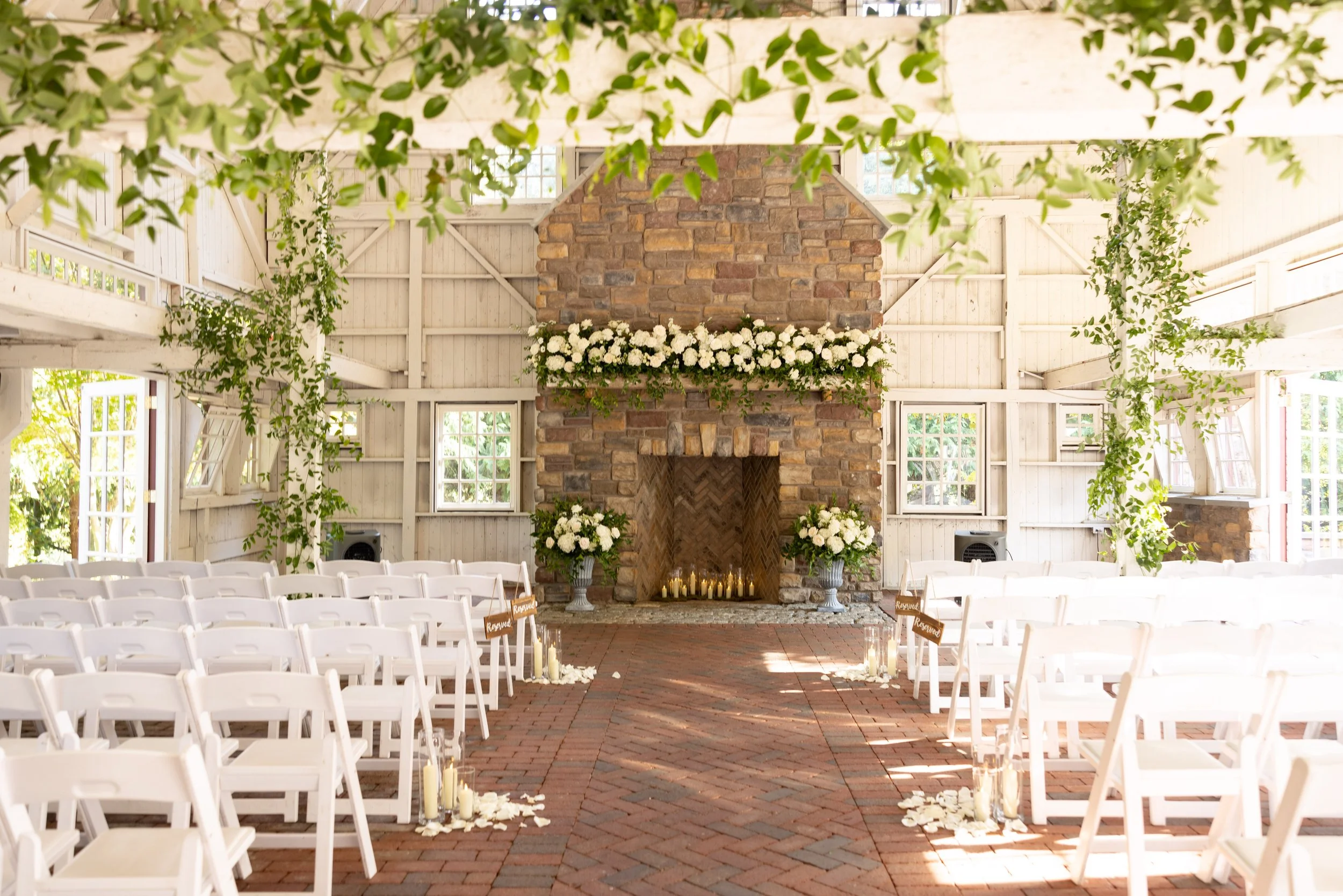 Sara & Art — Wild Aura