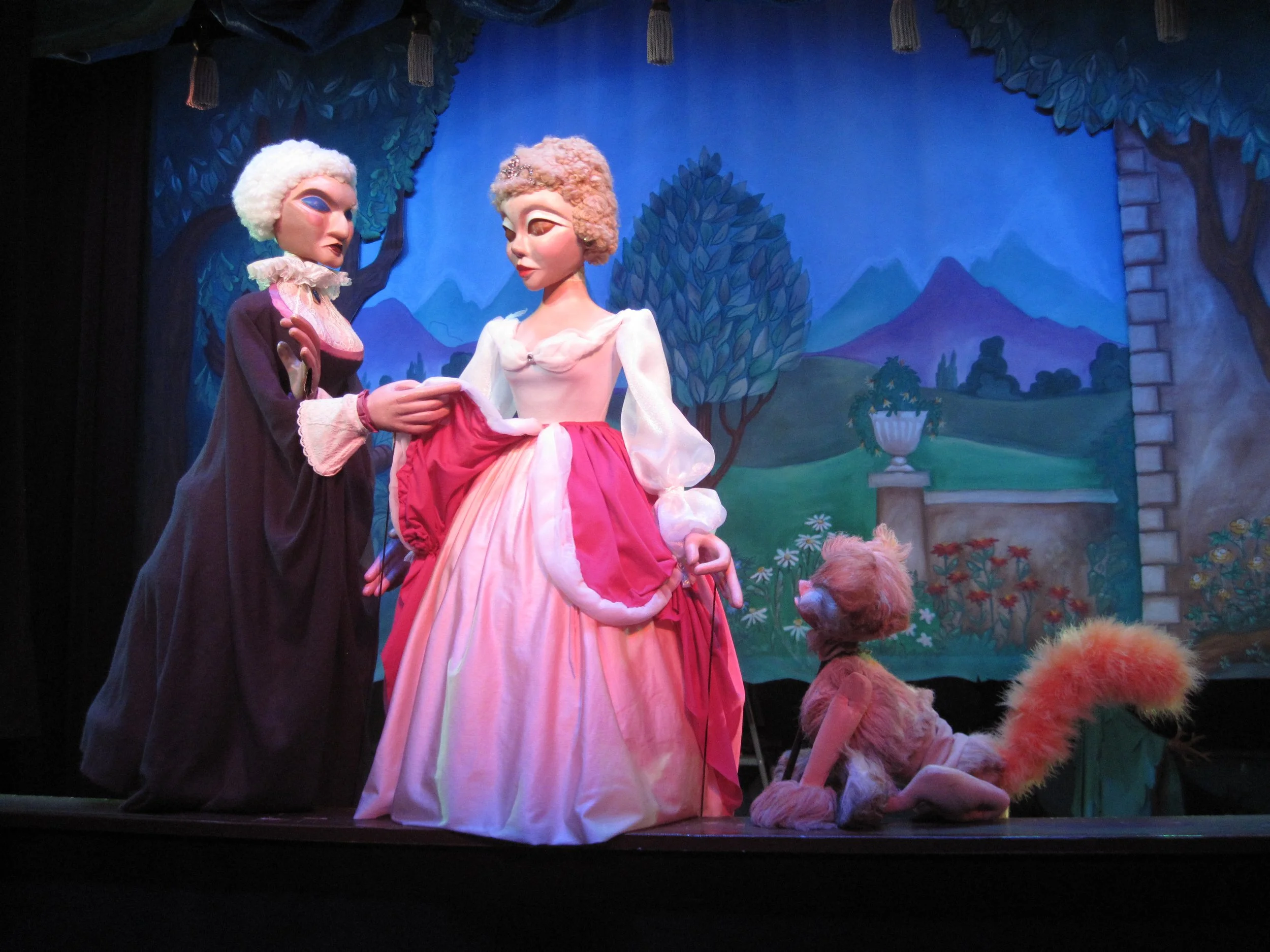 Mainstage Shows — the Puppet Co.