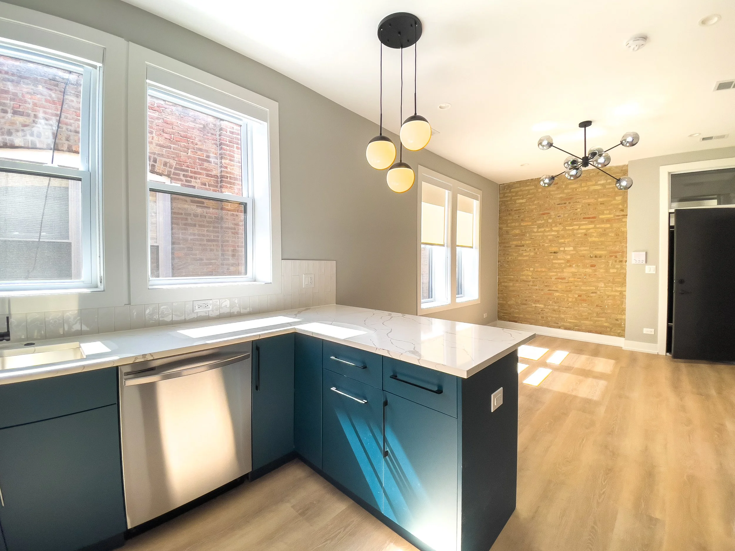 Multi-Unit Building Renovation in Tri Taylor Chicago — BLDG PROJECTS