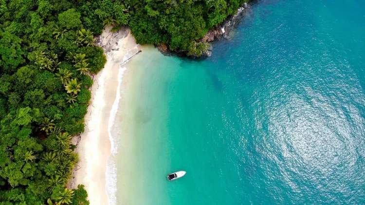 Desert Island: The Shipwrecked Survival Experience | Above + Beyond