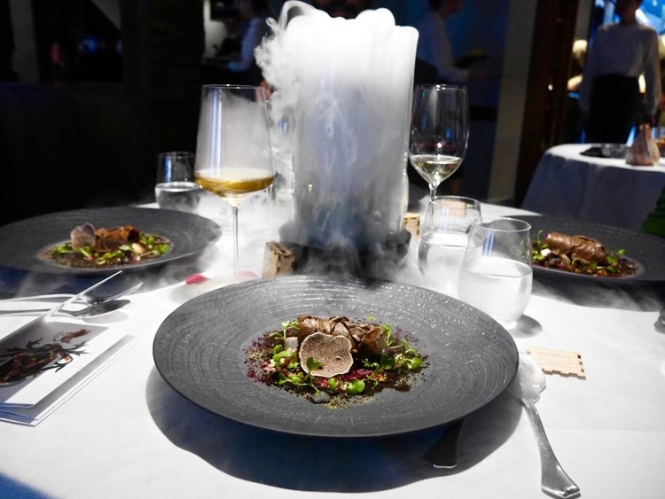 The Fat Duck Restaurant in Bray, Berkshire (An Unforgettable Experience ...