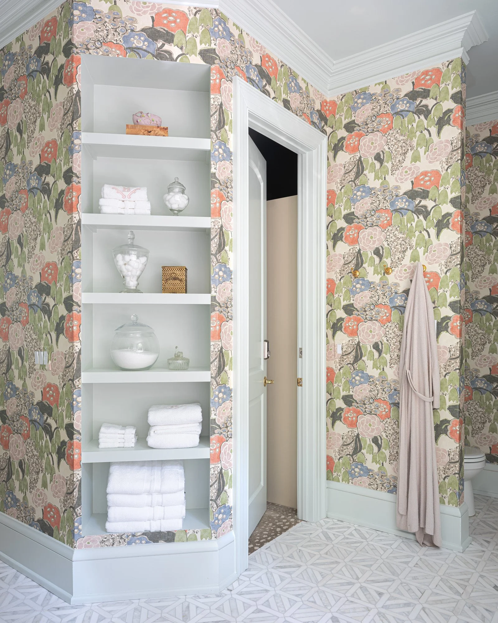 Sunny Traditional — Maggie Clarke Interiors