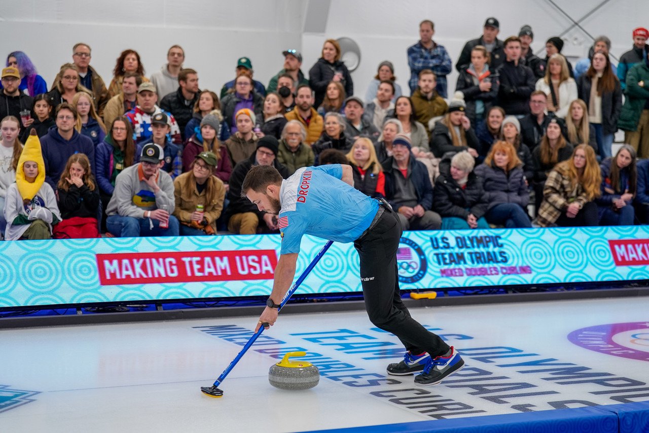 WORLD MIXED DOUBLES CHAMPIONSHIP GETS UNDERWAY, THIESSE/DROPKIN ...