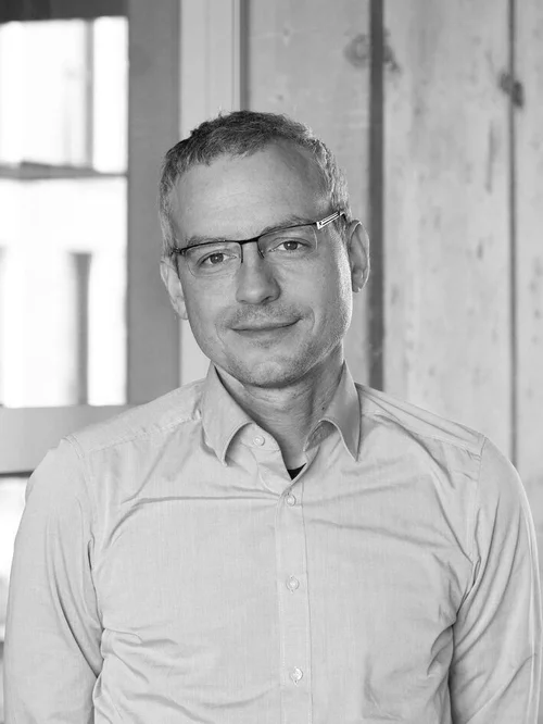 HQS Quantum Simulations