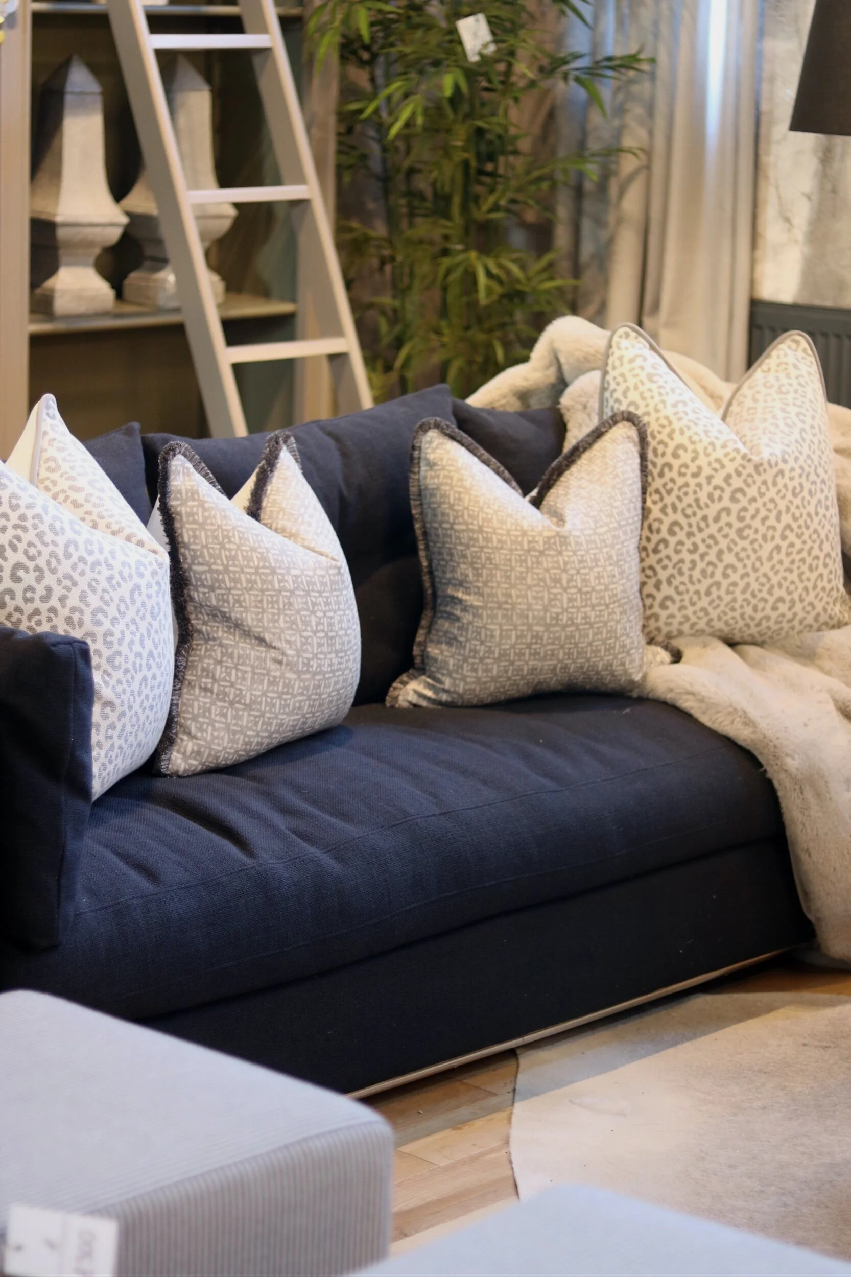 Ellice Moonbeam Sofa Set — CCco.