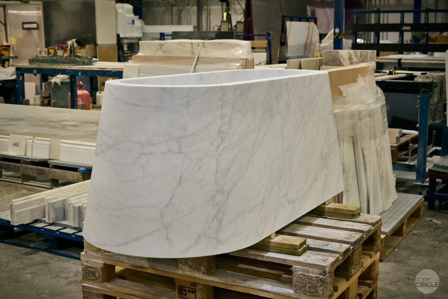 The Marbles of Carrara: Statuario, Calacatta & More for Luxury ...