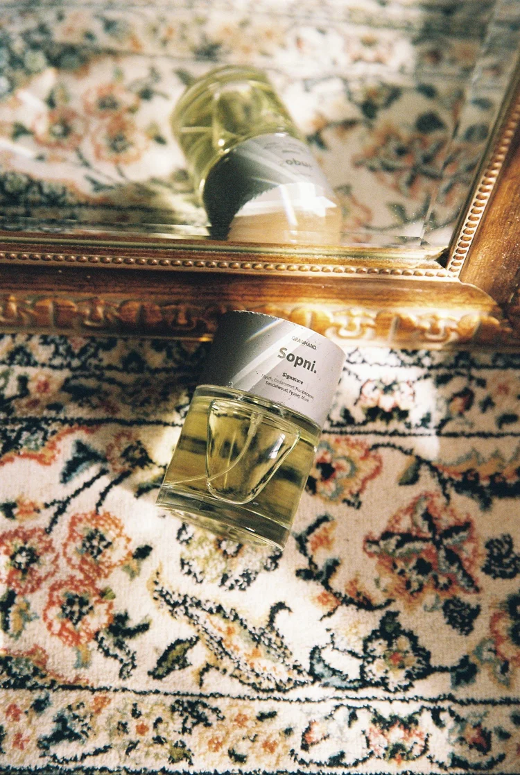 GRANHAND. SIGNATURE PERFUME — Topawards Asia