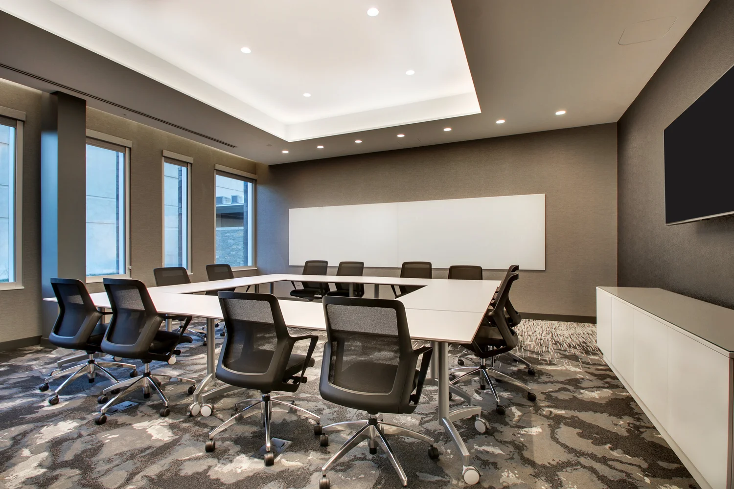 The Rose Hotel Chicago O'Hare