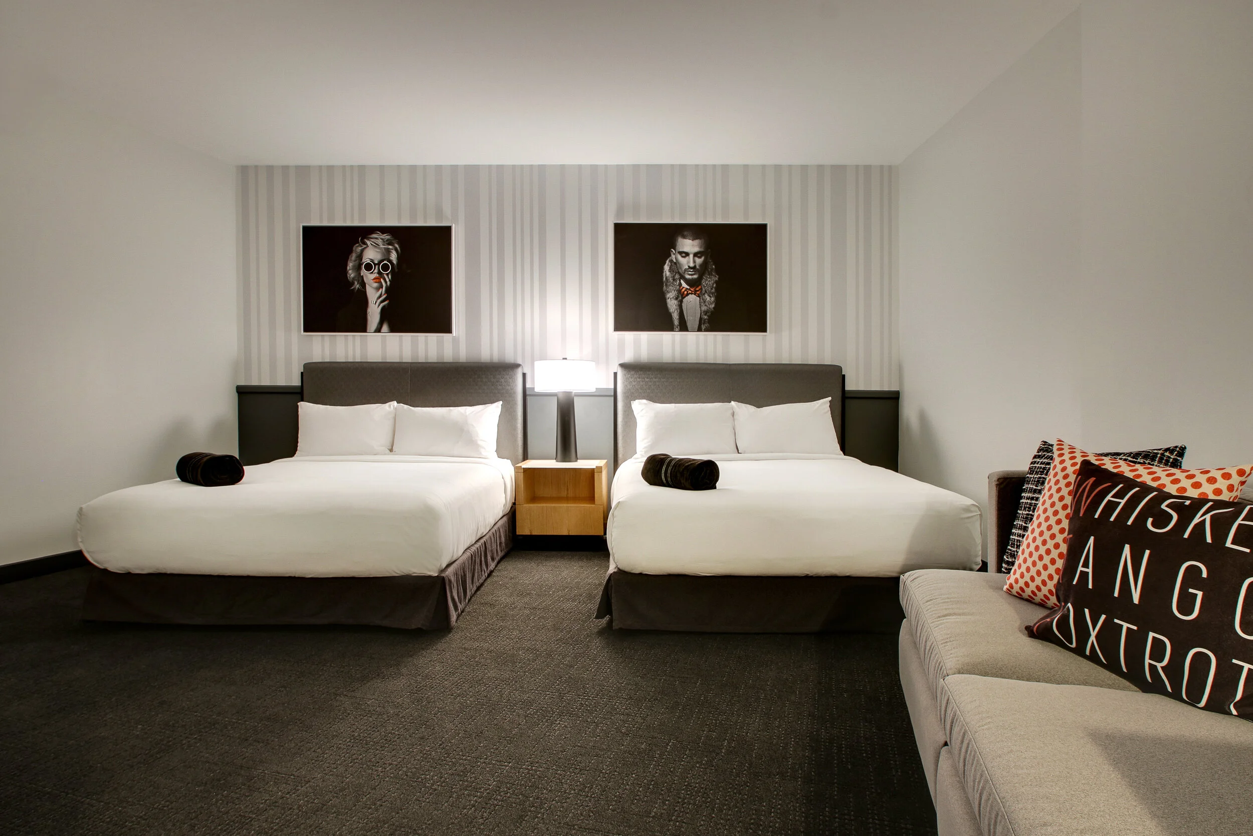 View Photos — The Rose Hotel Chicago O'Hare