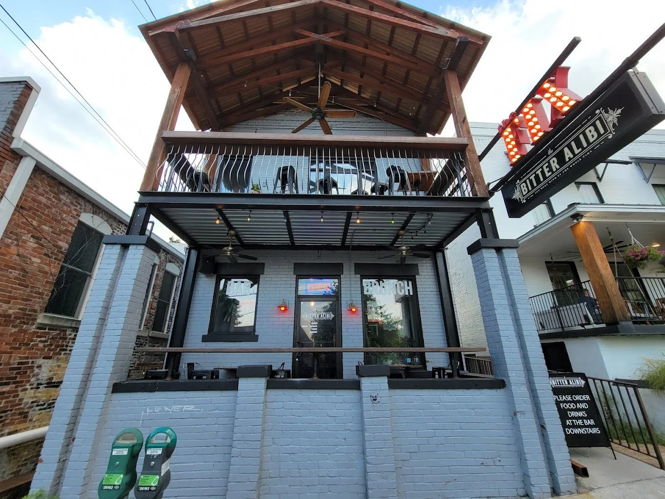 The Bitter Alibi | Chattanooga Dive Bar & Restaurant