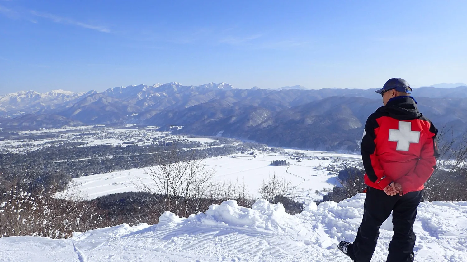 A Guide To Snowboarding In Japan — Simon Jack Burgess
