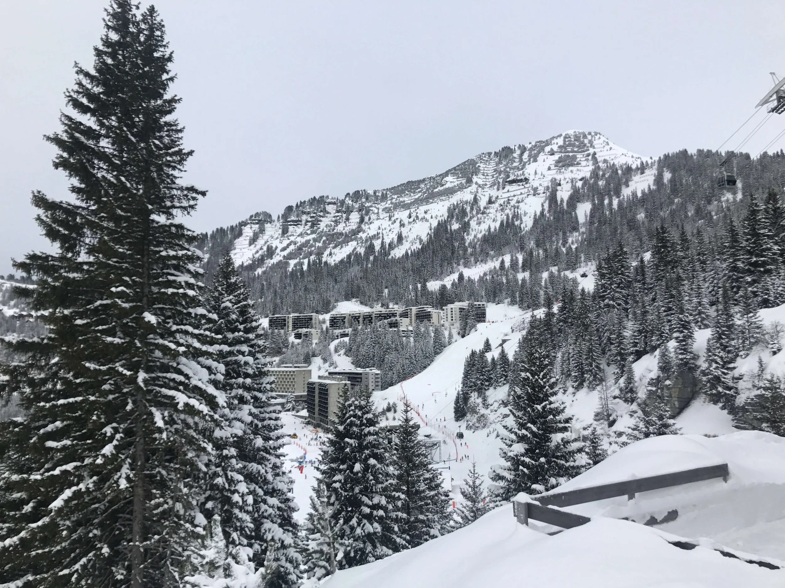 Flaine Ski Resort Guide | Grand Massif — Simon Jack Burgess
