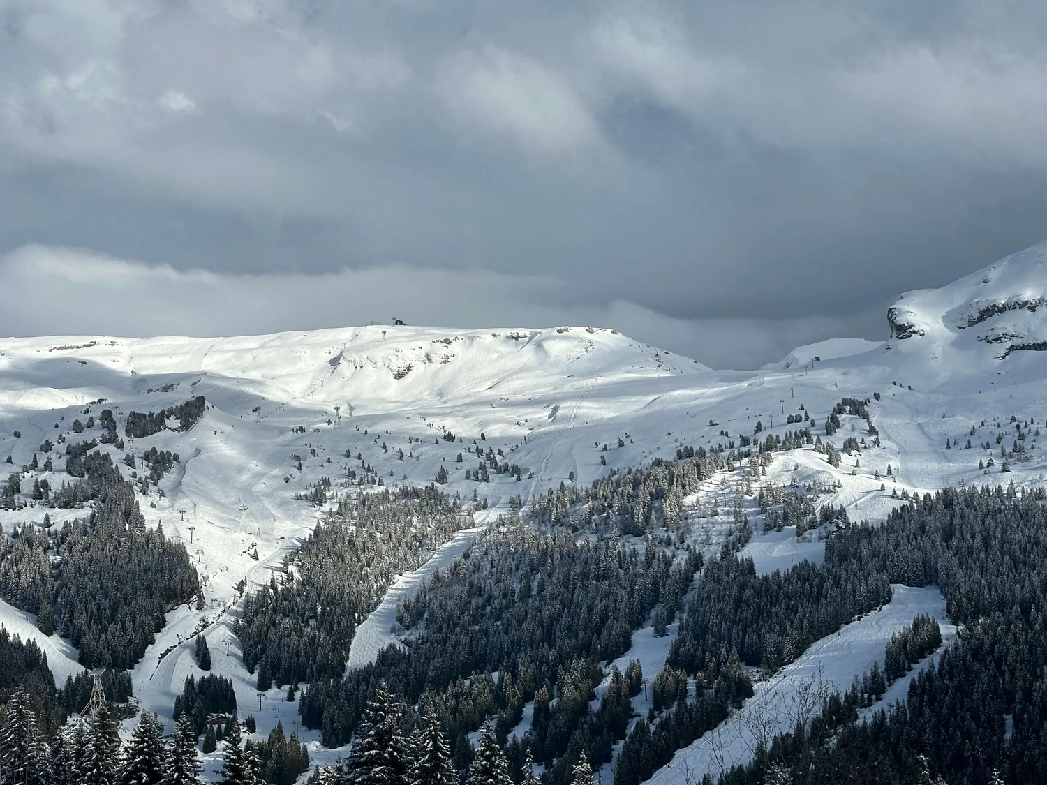 Morillon Ski Resort Guide | Grand Massif — Simon Jack Burgess