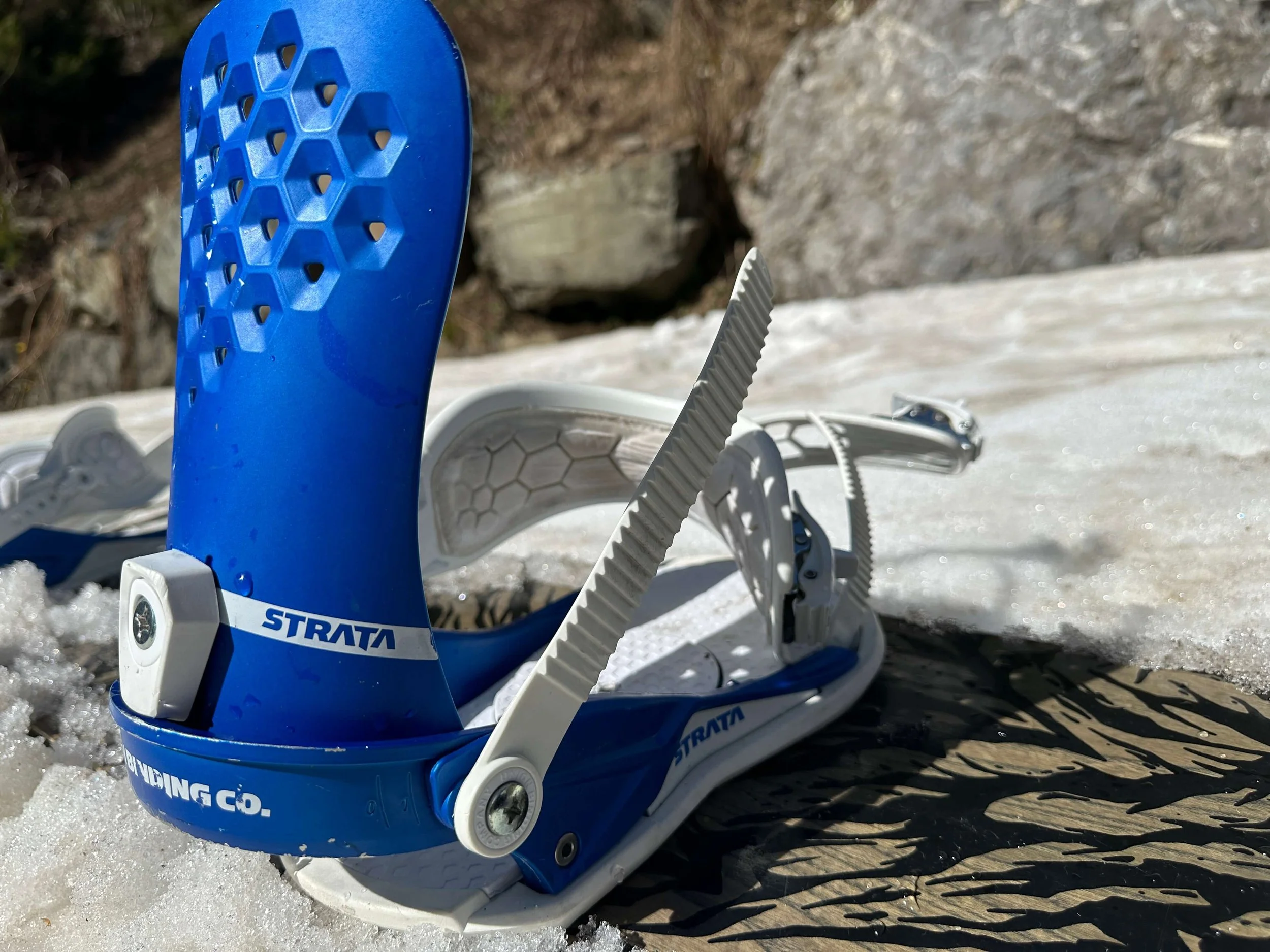 Union Strata Snowboard Bindings Review — Simon Jack Burgess