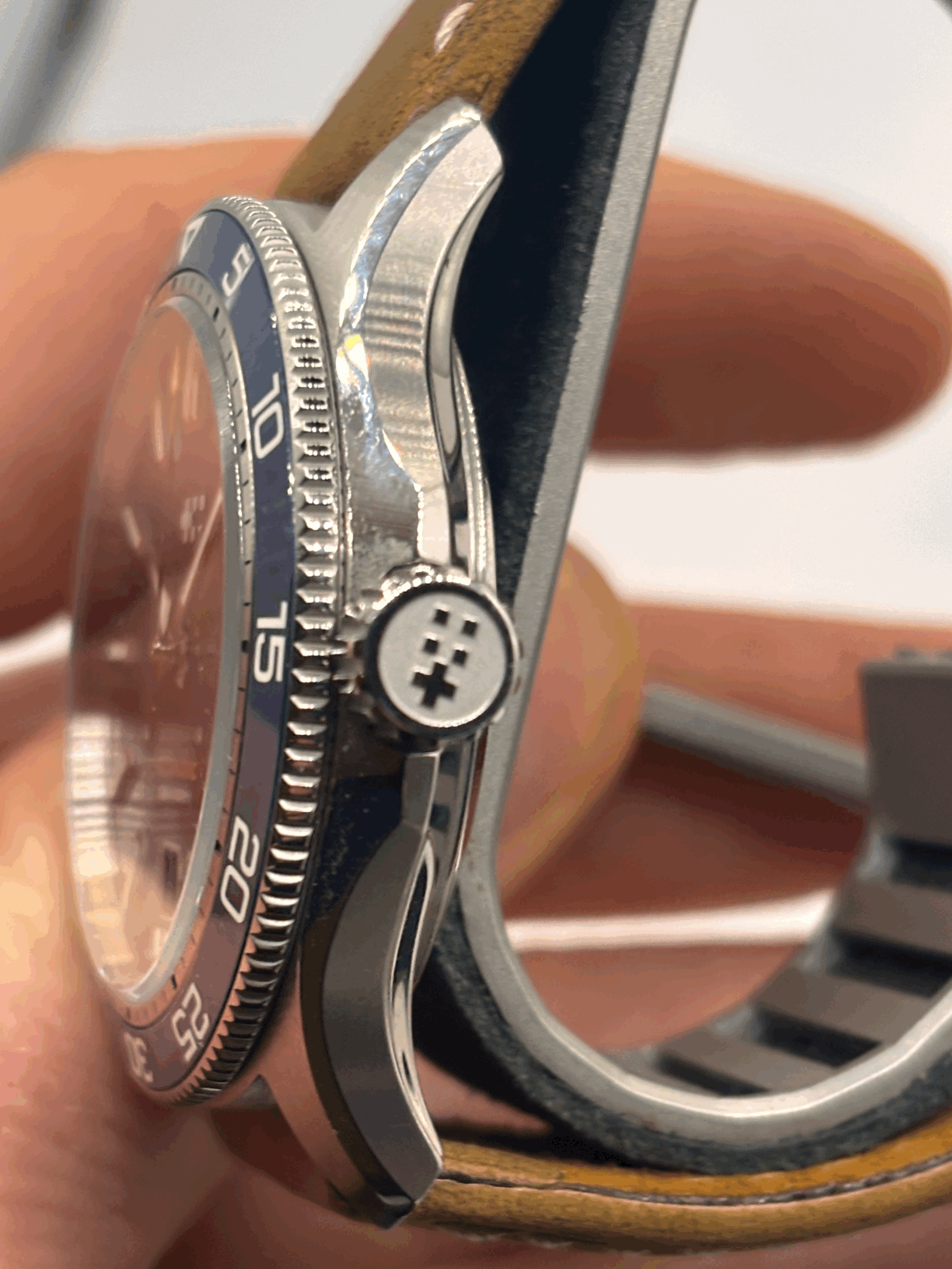 WH1444 C60 Trident Pro 300 40mm Blue (04/2023) — Ward Hoard