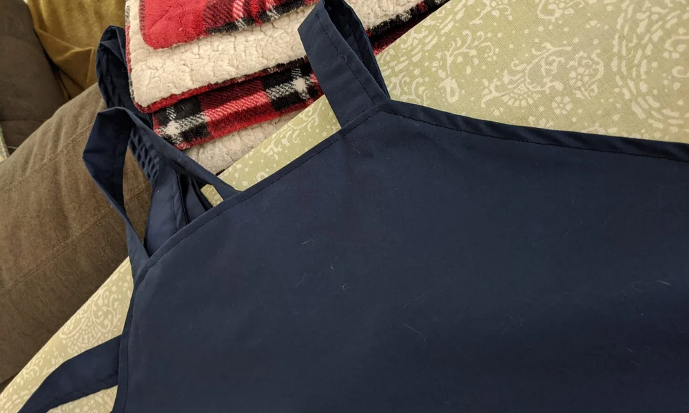 Practical, Floofy Apron — Swanky Emu Knits