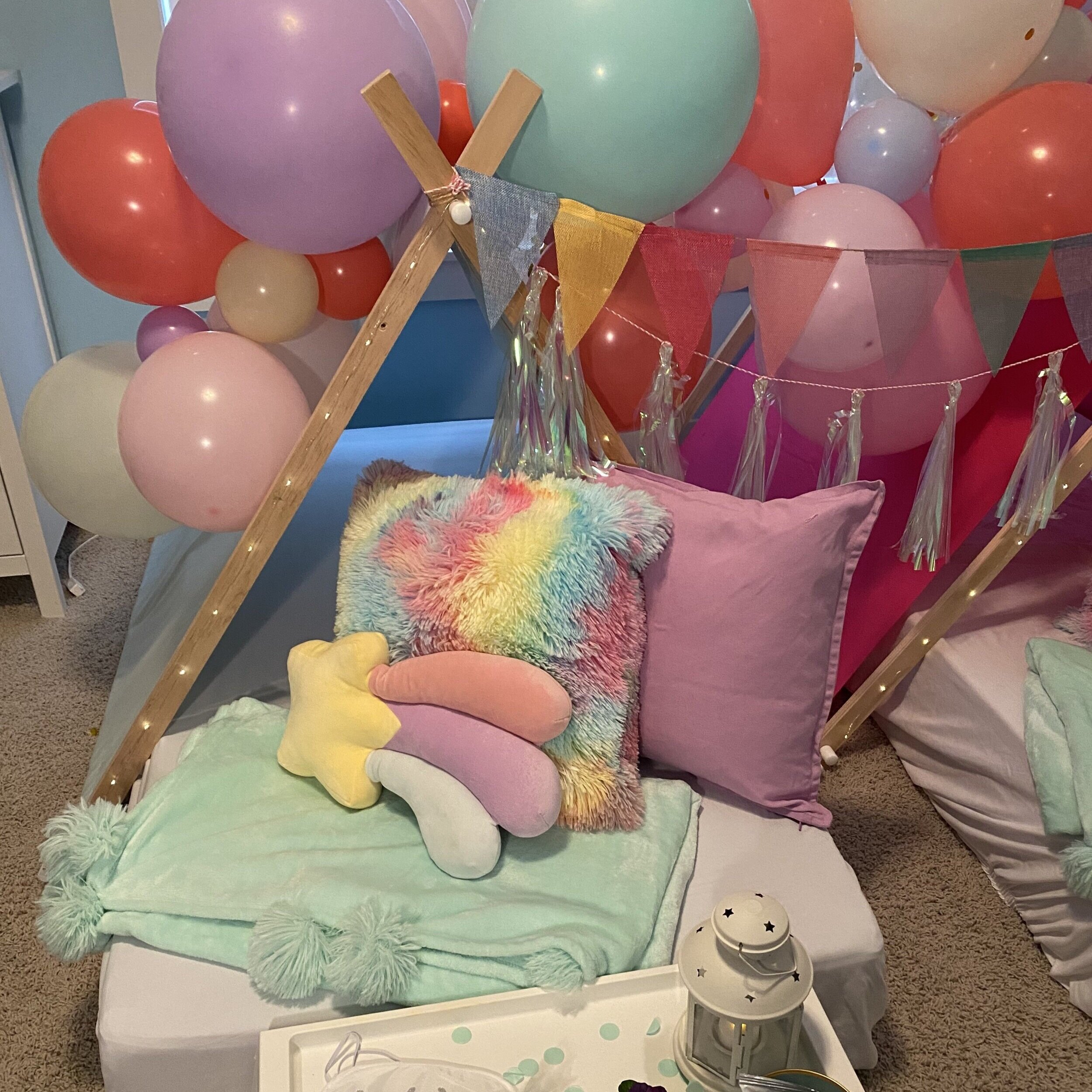 Packages & Themes — Dreamland Parties and Sleepovers