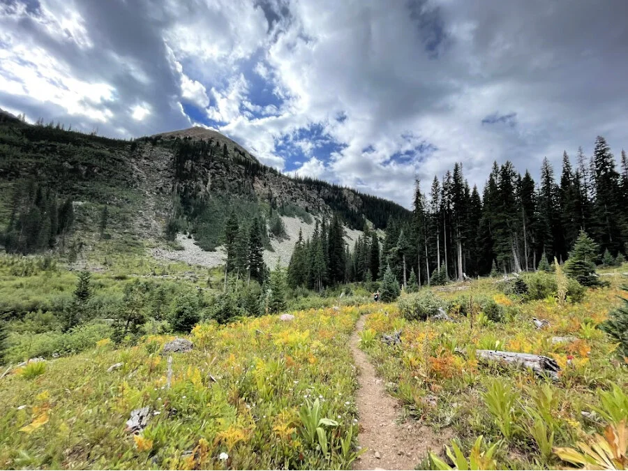 Top Colorado Hike: Crested Butte to Aspen Through Iconic Maroon Bells ...