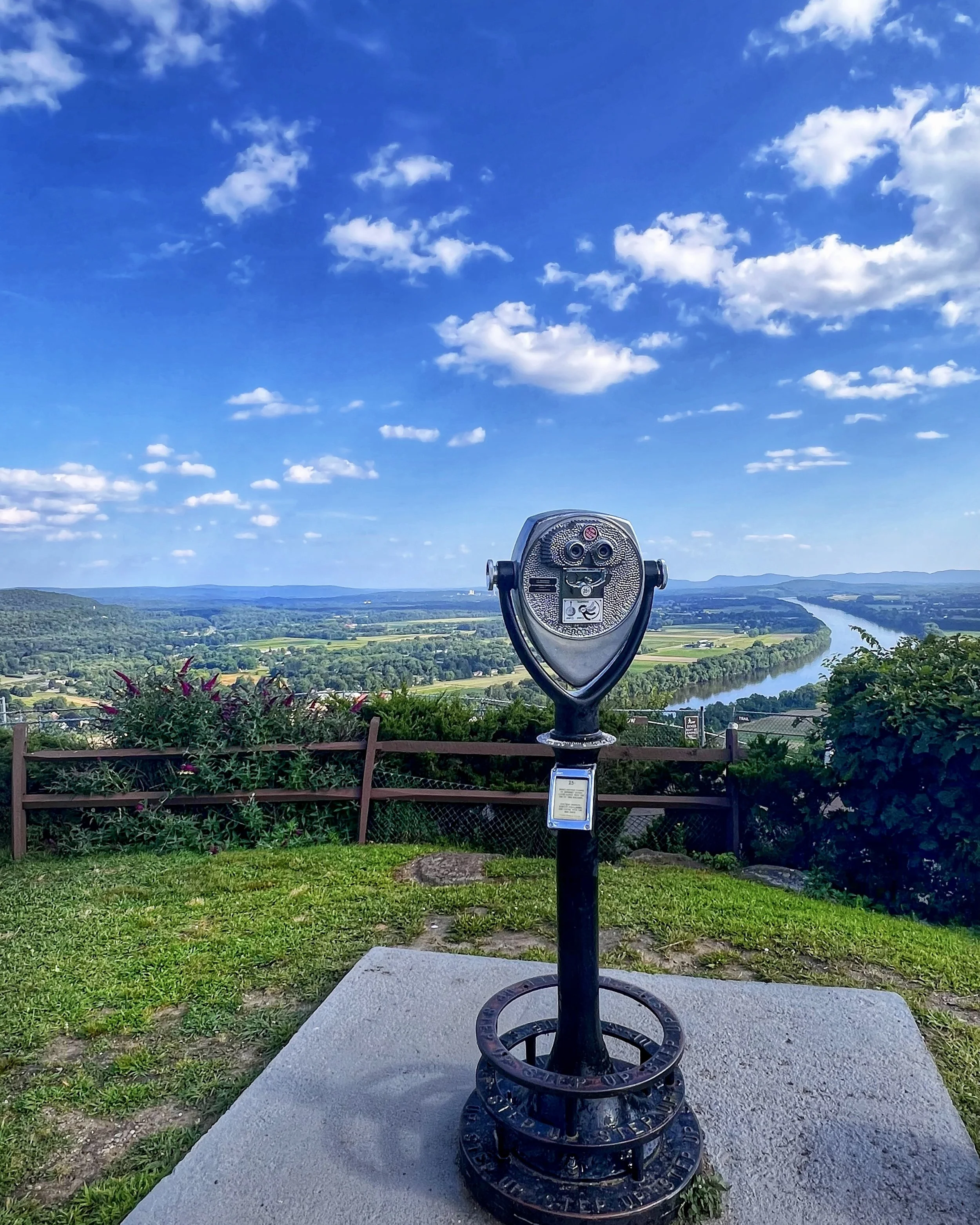 Mount Sugarloaf Summit has stellar views of Western Massachusetts ...