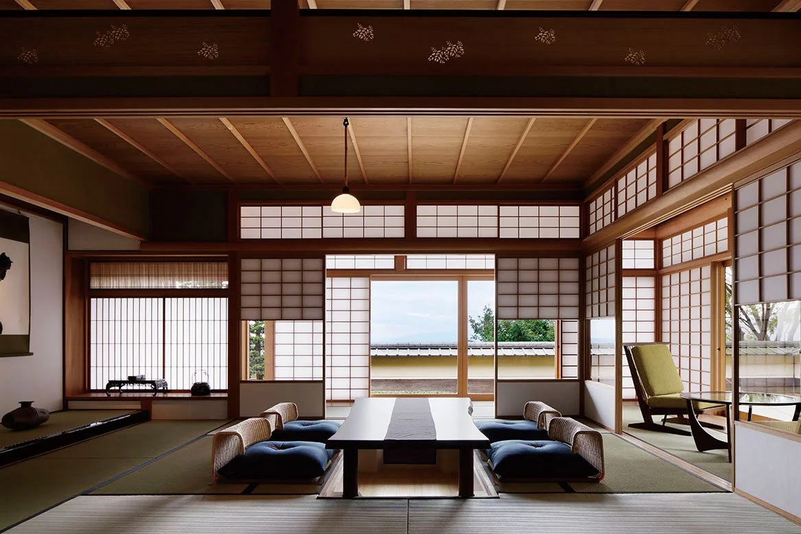 Lifestyle of Floor Living — KYOTO VISITOR'S GUIDE - Since 1987