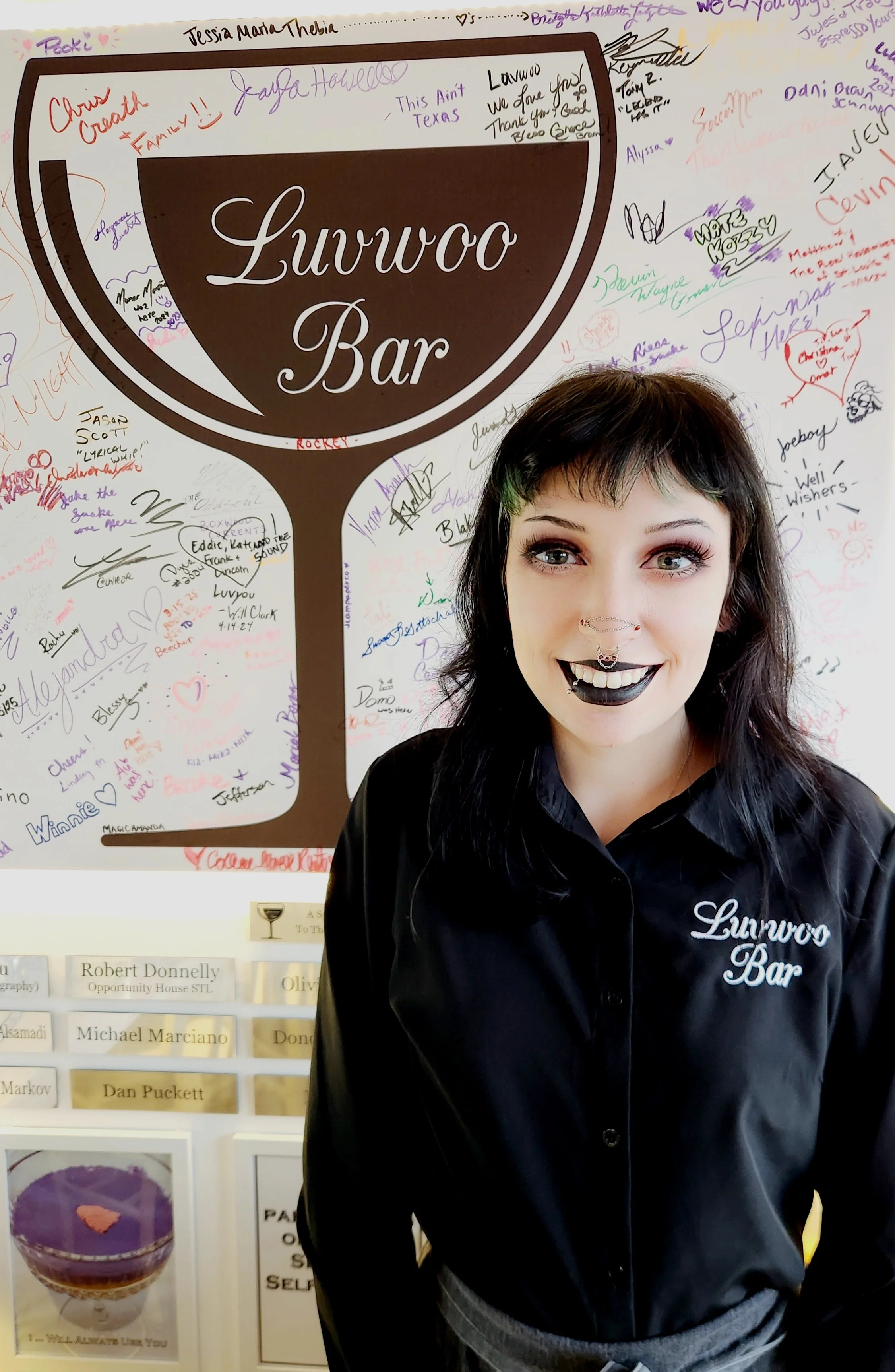 Luvwoo Bar - Zyi Li STL
