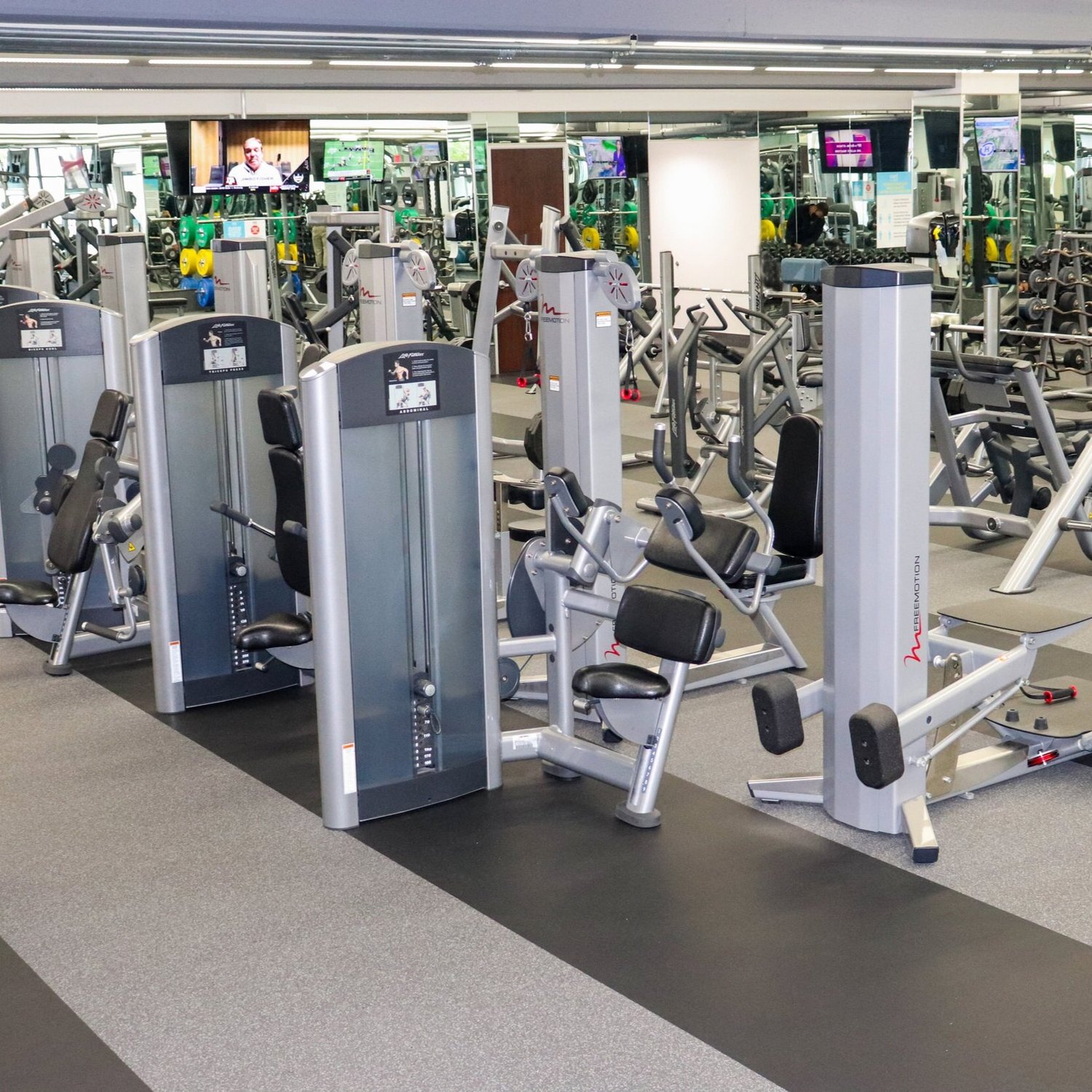Amenities — Curl Fitness