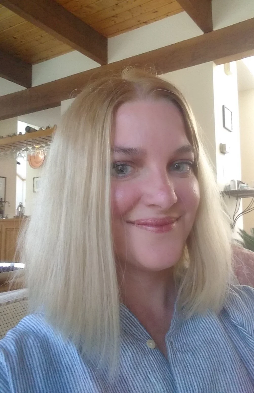 About Cate Becker — MaiatoFitz Art