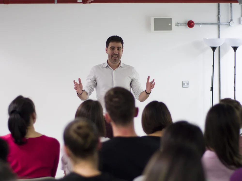 The Perfectionism Trap: How Striving for Perfection Impacts Public Speaking — School Of Connection