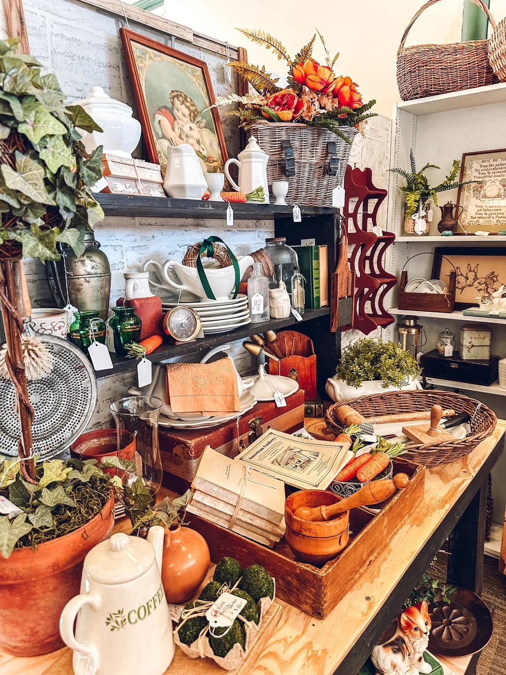 General 2 — The Ark Antiques & Flea Market