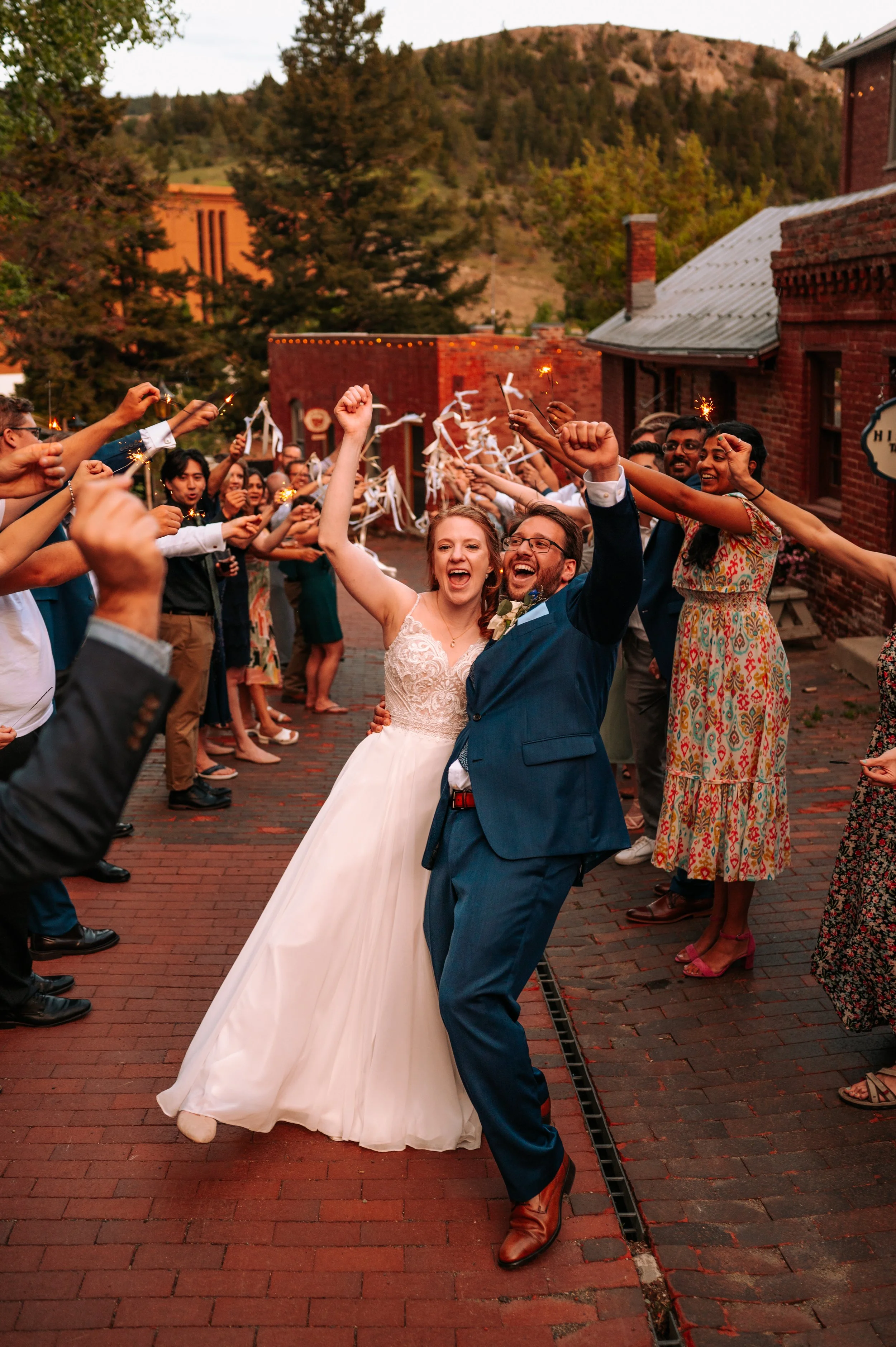 Reeder’s Alley Small Intimate Wedding in Helena — Jessica Powell Photo