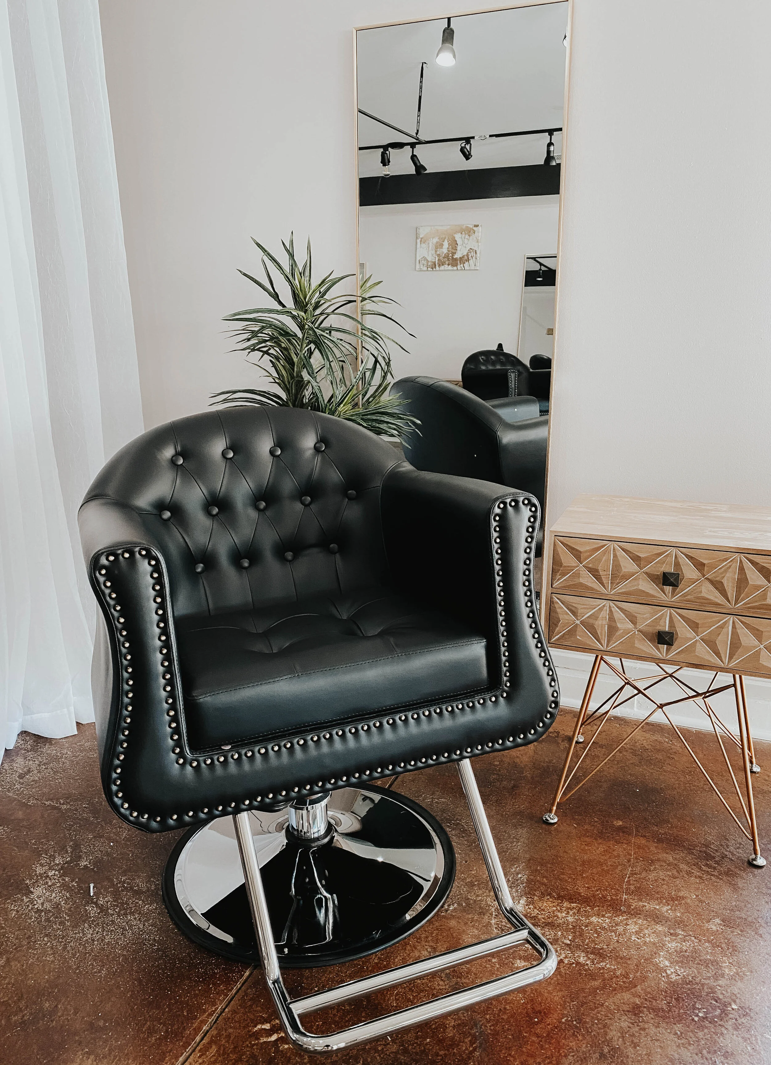 CoCo Beauty Lounge | Chicago Hair Extensions and Balayage Colorists