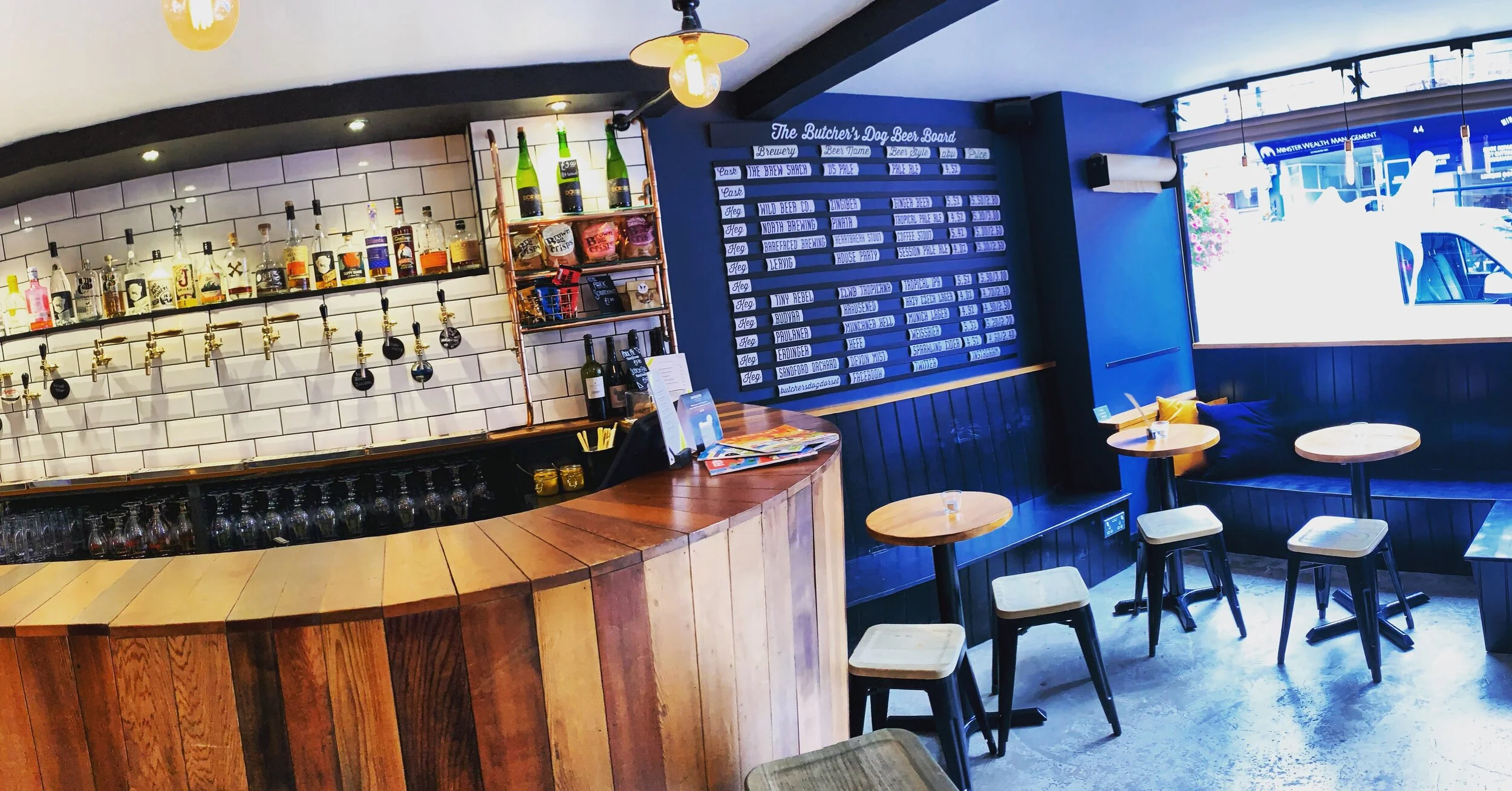 Wimborne — The Butcher's Dog Bars and Bottleshops