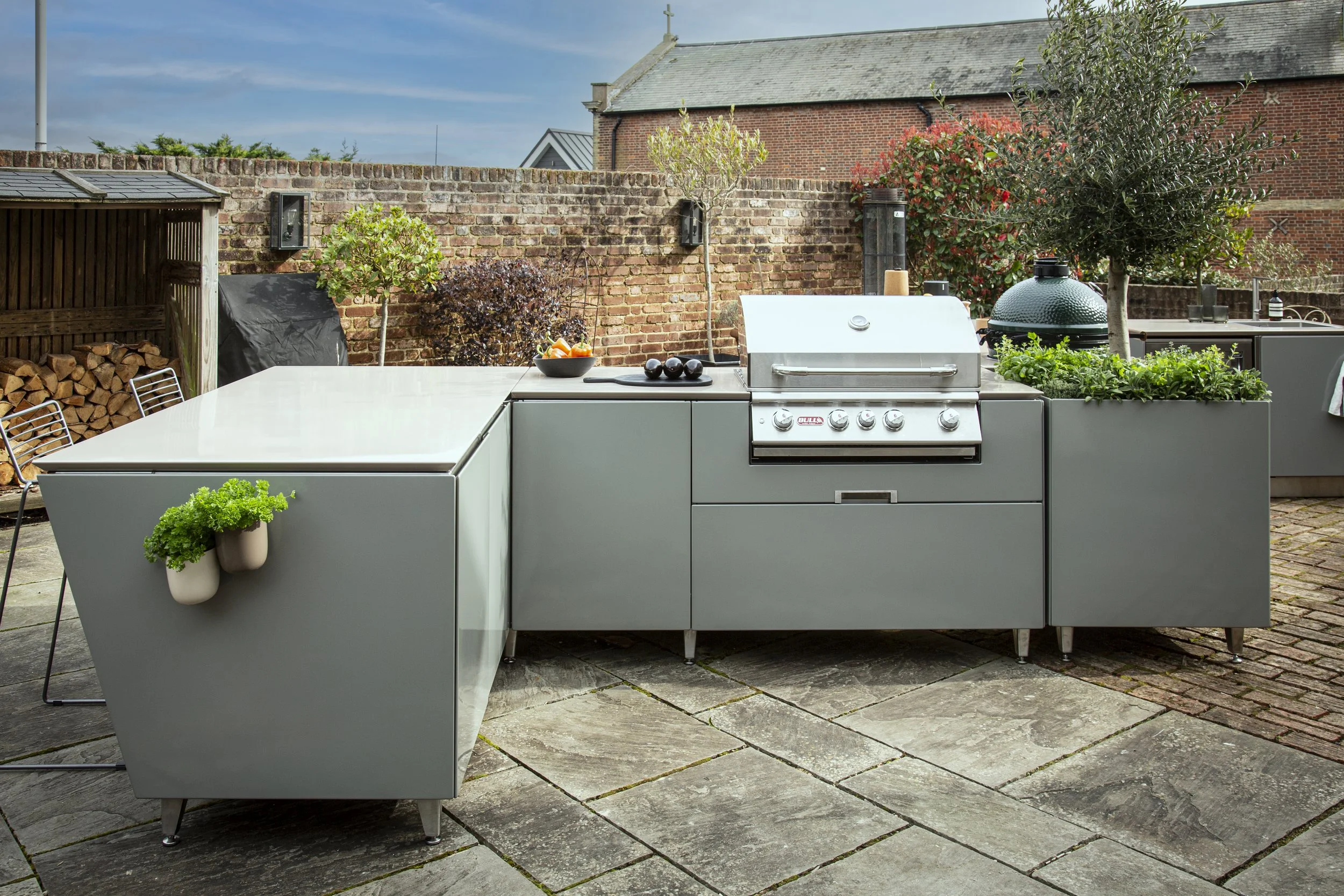 Outdoor entertaining - The Outdoor Kitchen Collective — TOK_C