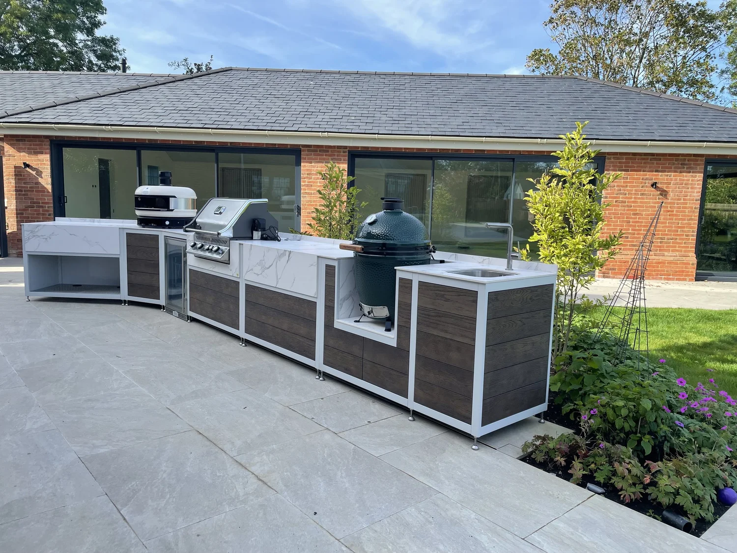 EO Outdoor Kitchens - The Outdoor Kitchen Collective — TOK_C