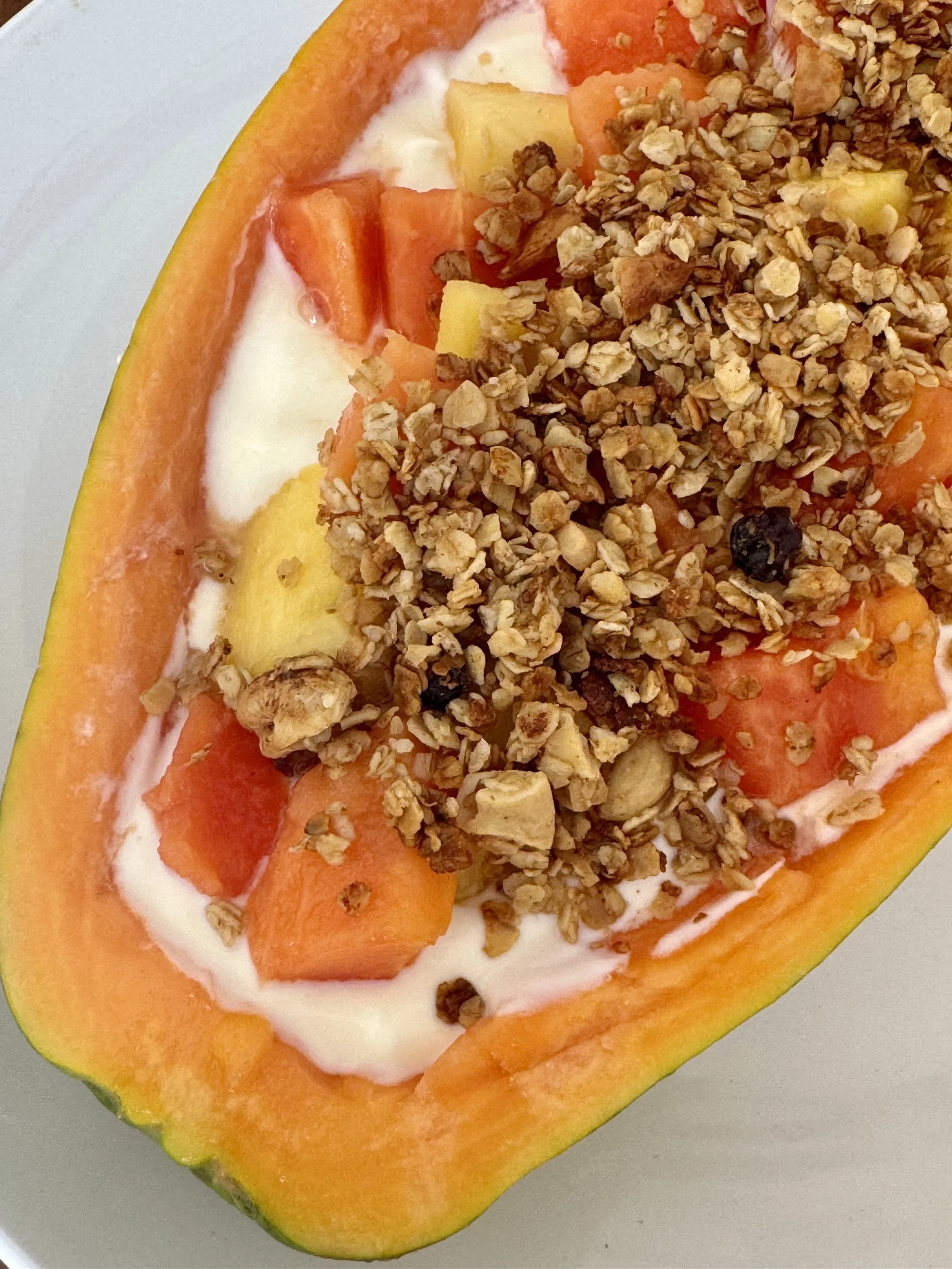 Papaya & Pineapple Granola Yoghurt Bowl — Pinch of Mania
