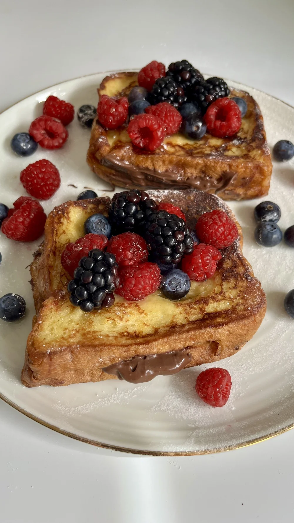 Nutella Stuffed Brioche French Toast — Pinch of Mania