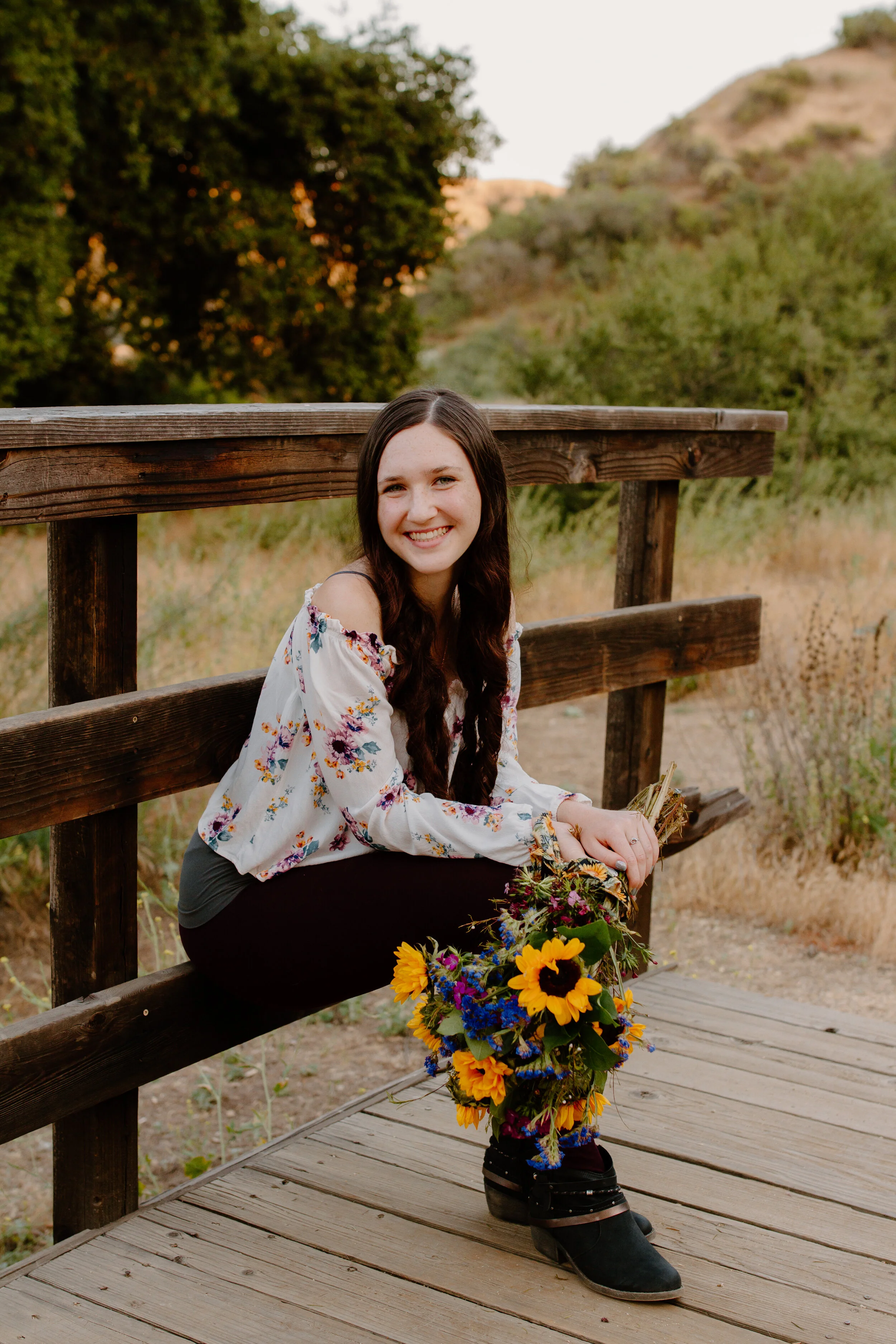 Oak Glen Senior Portraits // Elizabeth — Lindsey Ruth Photography