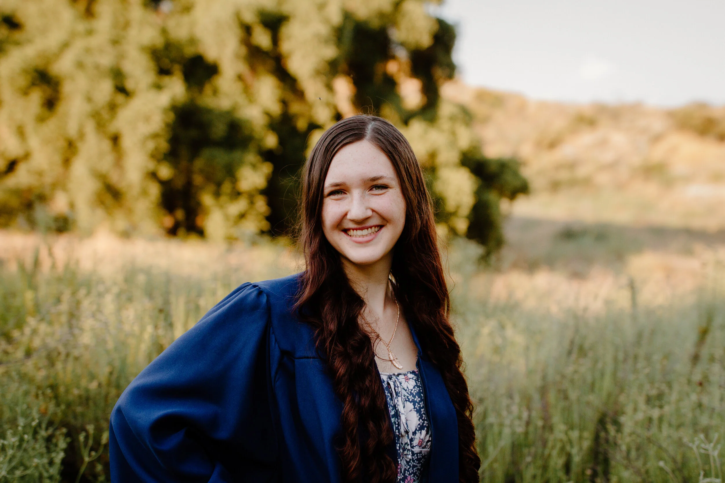 Oak Glen Senior Portraits // Elizabeth — Lindsey Ruth Photography