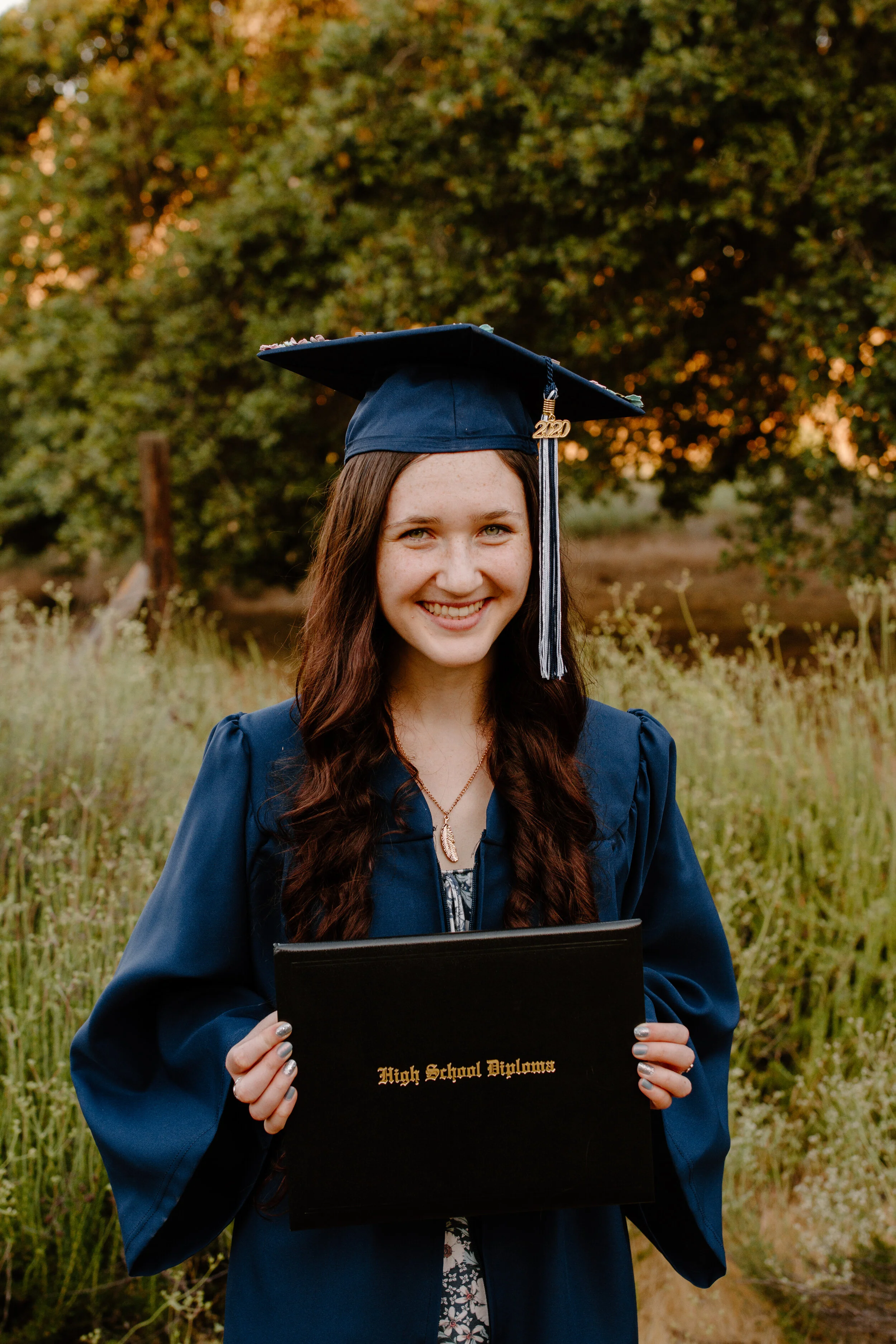 Oak Glen Senior Portraits // Elizabeth — Lindsey Ruth Photography
