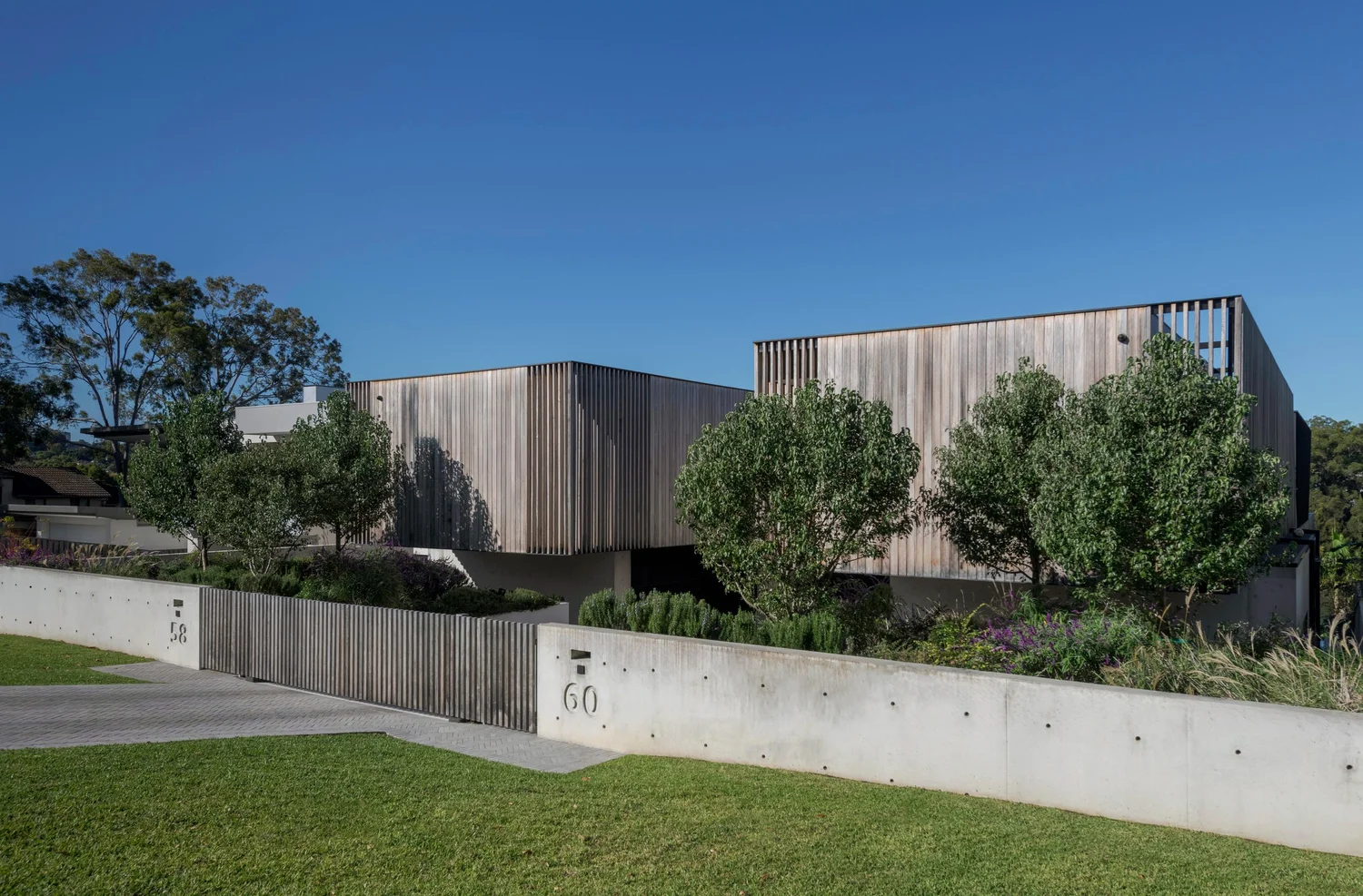 GRASS IS GREENER HOUSE — MCK Architects