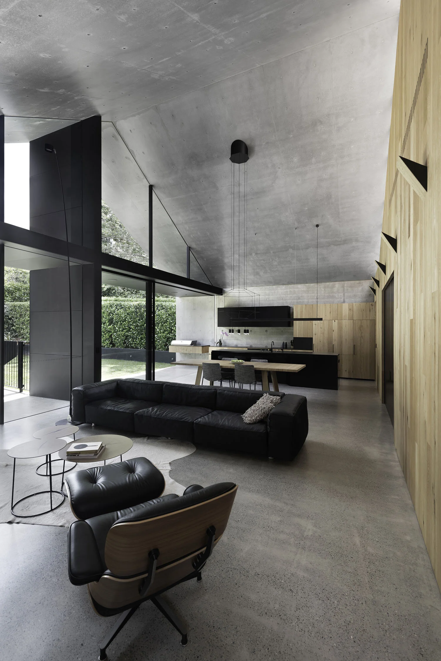 EXTRUDED HOUSE — MCK Architects