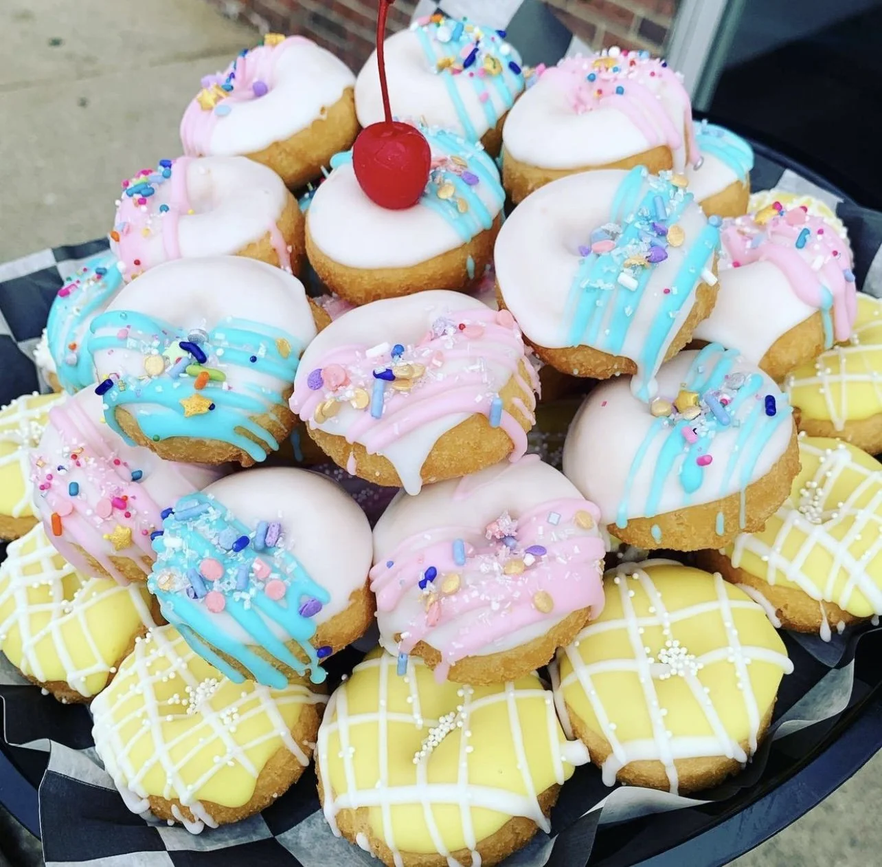 Custom Donuts — Broad Street Dough Co.