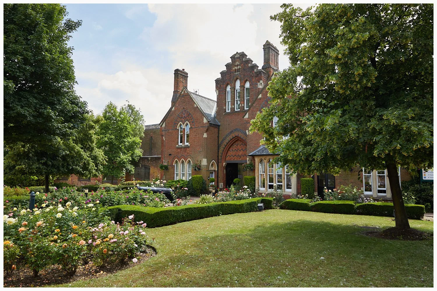 St Albans Registry Office Wedding Photography and Video | Ashton Lamont