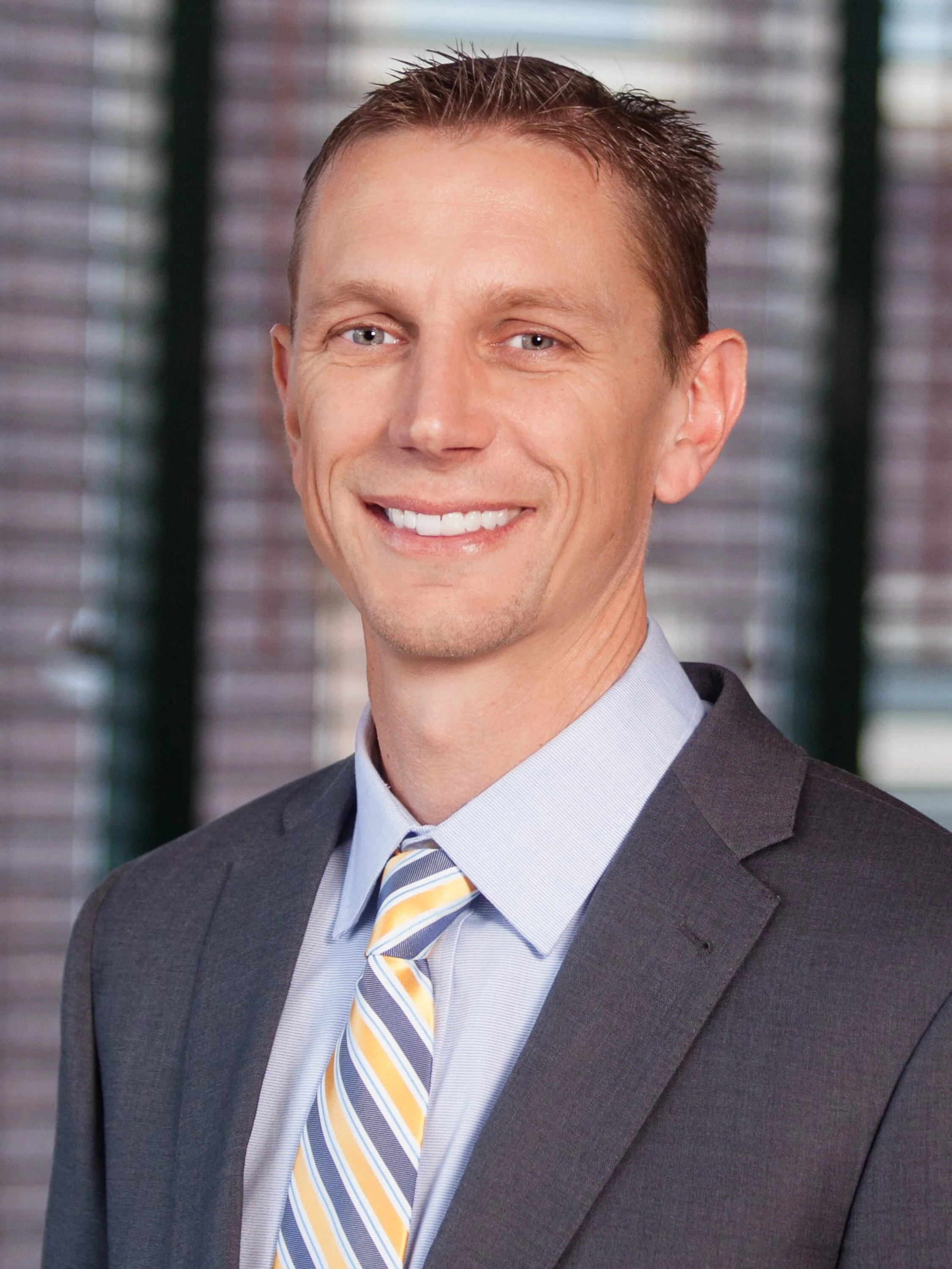 Dan Harmelink: Corporate & Energy Law Specialist — Woods Fuller
