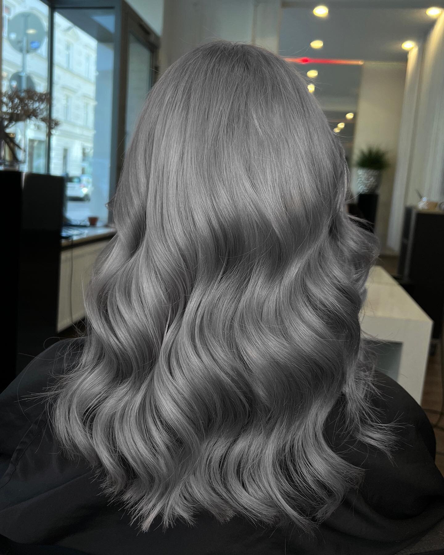 SABRINA SCHUSTER HAIR MUNICH
