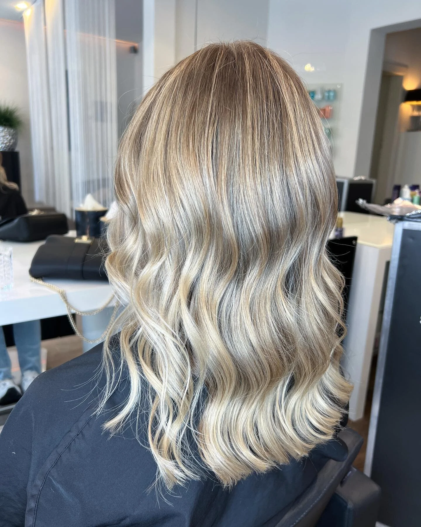 SABRINA SCHUSTER HAIR MUNICH