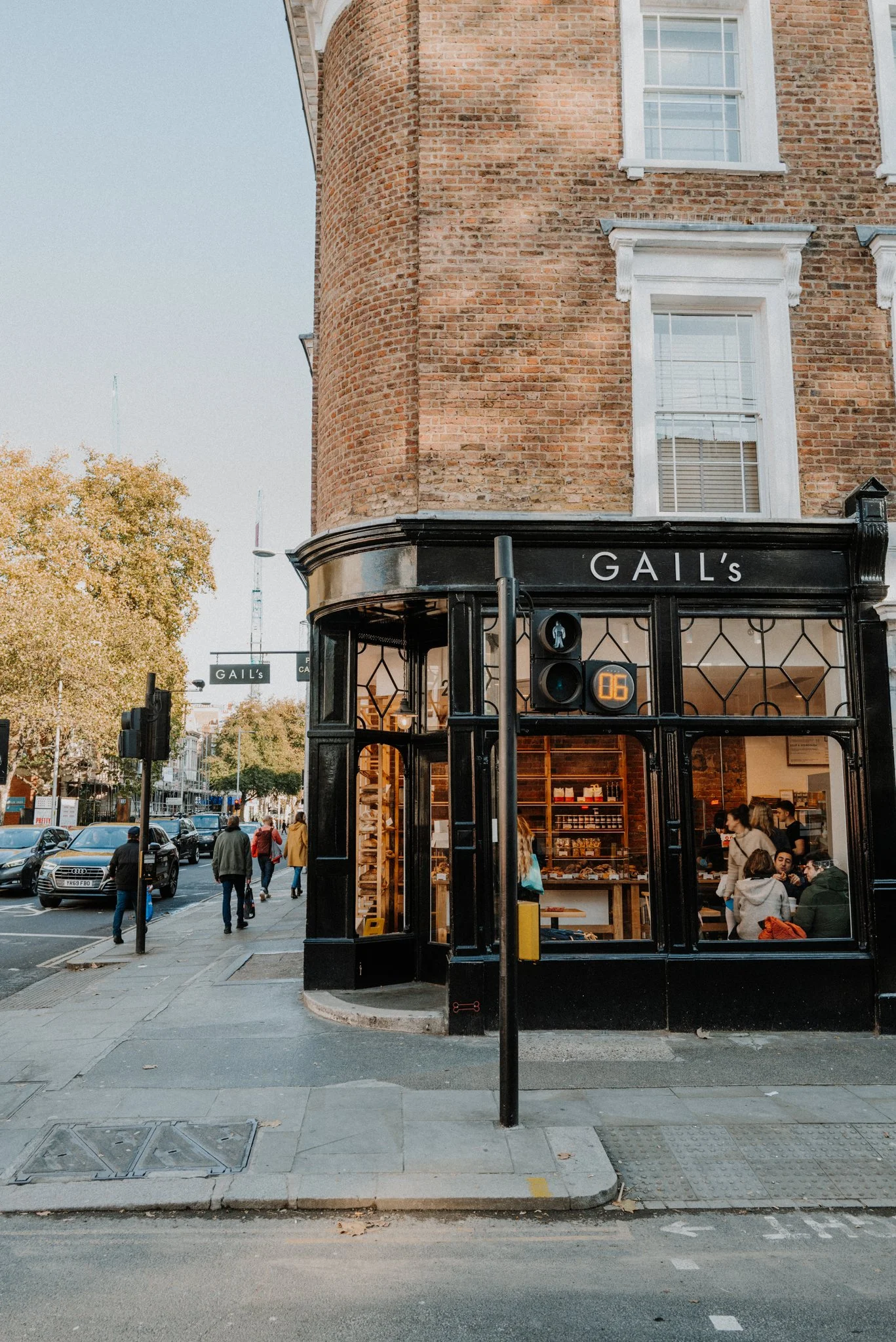 London Dining Guide — Chesley McCarty