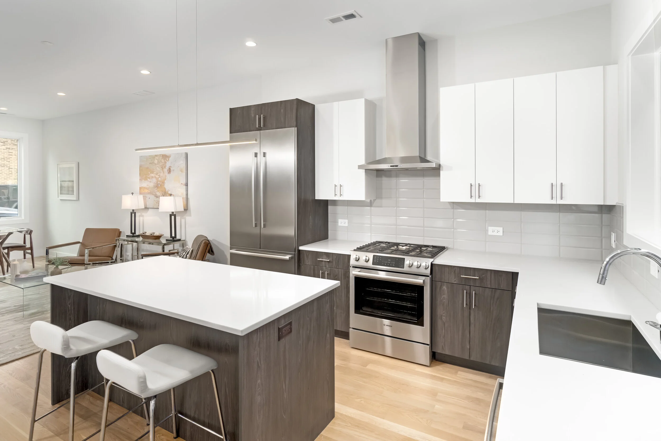 PRINDIVILLE TOWNHOMES — SPACE