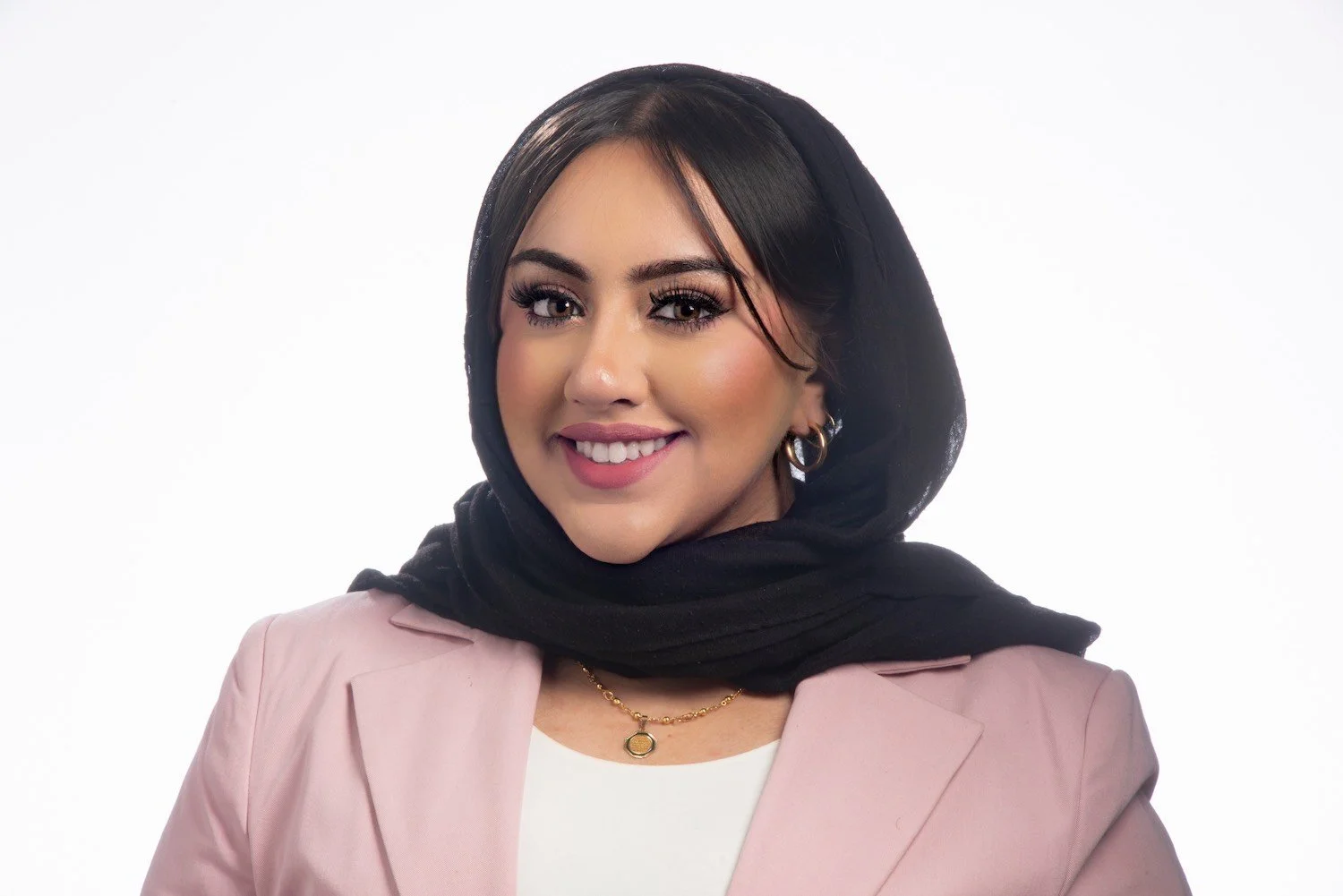 Meet Bushra Amiwala, the first Gen Z woman to hold public office in the ...
