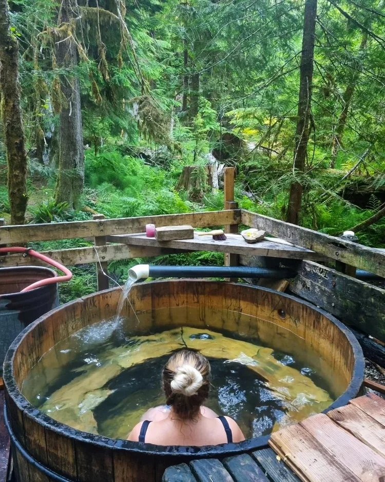 26 Best Hot Springs in Oregon - Mapped (Updated 2025)